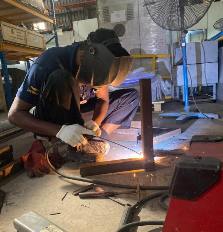 About Us – Kolej Vis Mechatronic